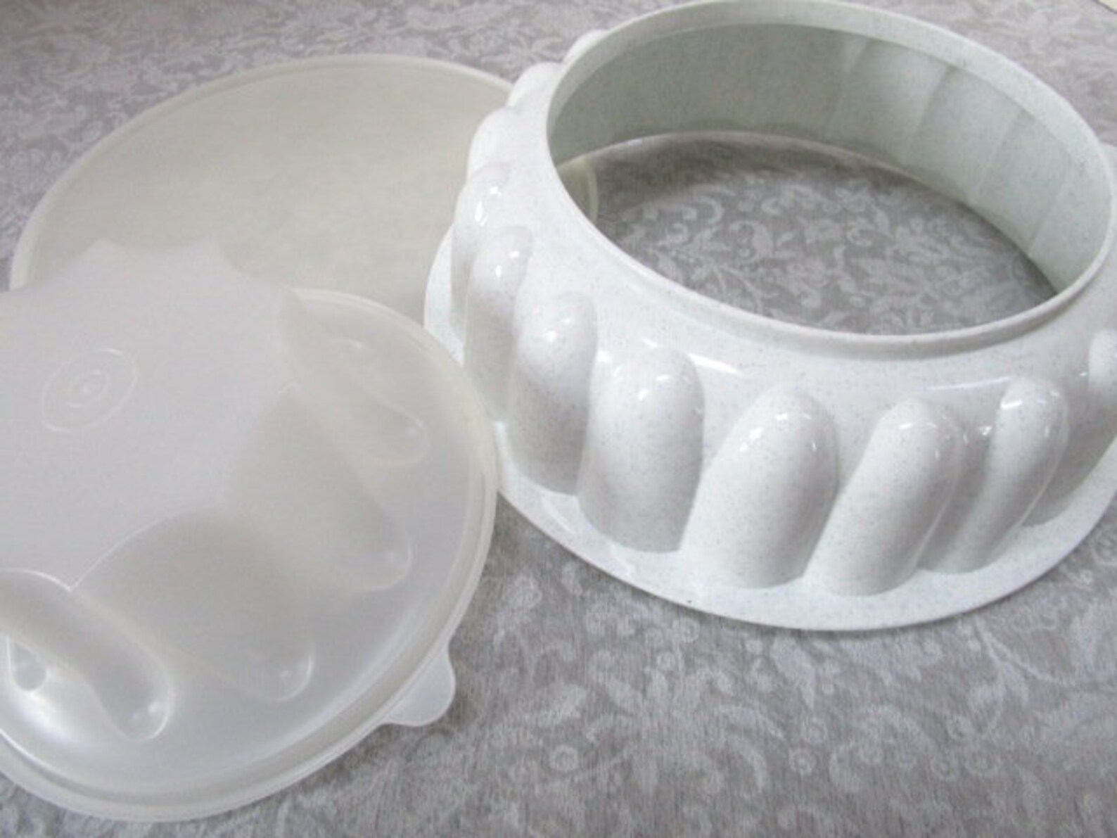 Buy Vintage Tupperware Jello or Ice Ring Mold Set Like New 3 Online in ...