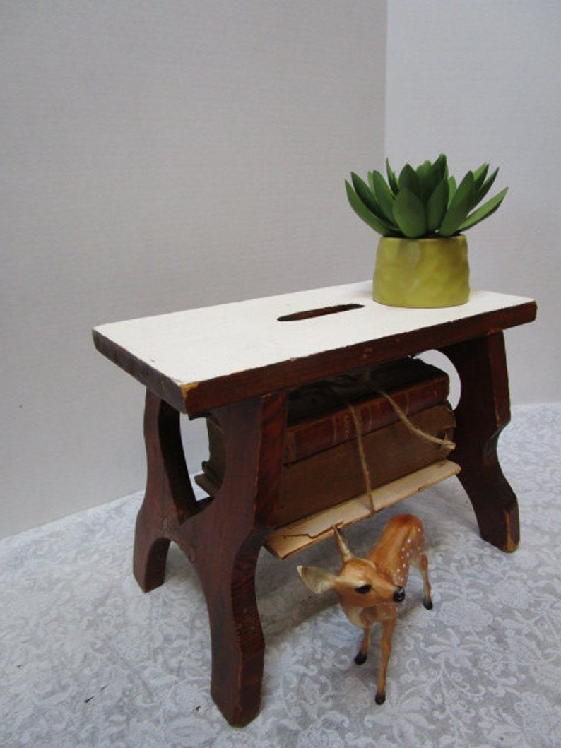 Vintage Wooden Stool Rust Red W/ Stencil Primitive Farmhouse - Etsy