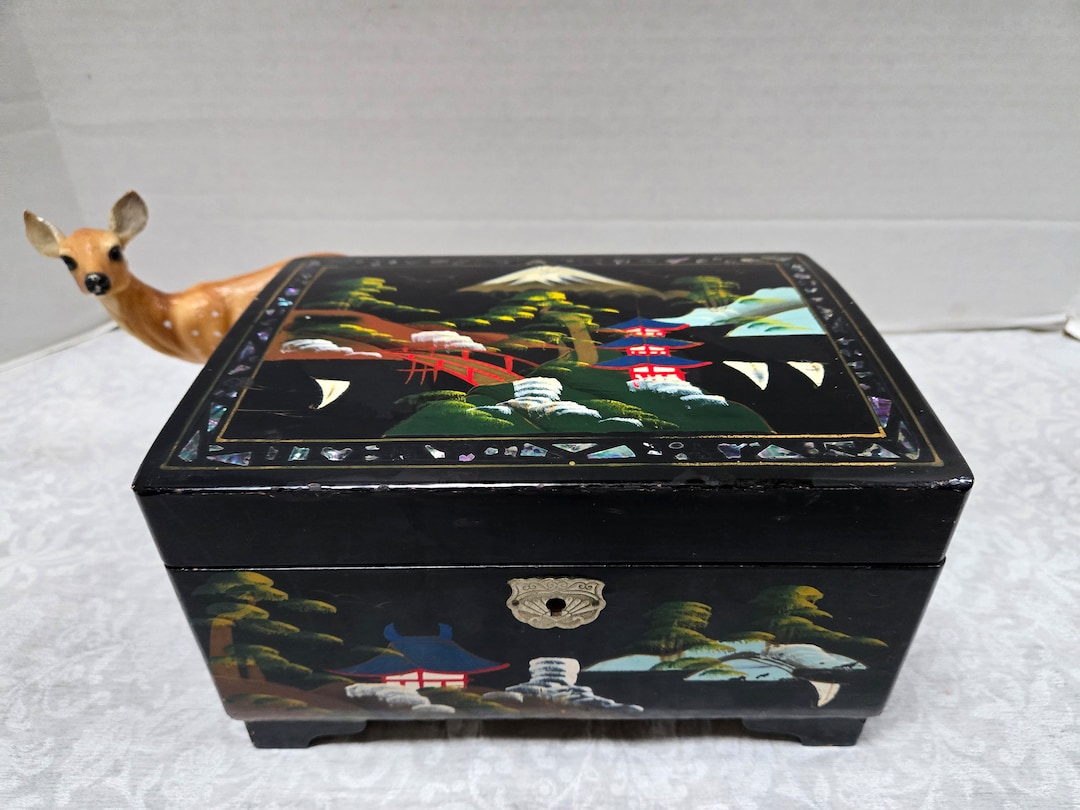 Vintage Japanese Lacquer Music Box / Jewelry Box, Mid Century Asian ...