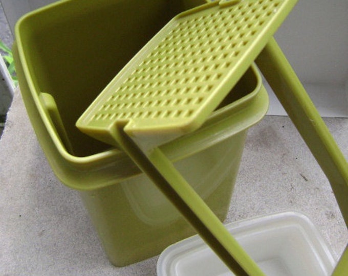 Vintage Tupperware Pickle Keeper Avocado Green Olive Lifter 3 - Etsy