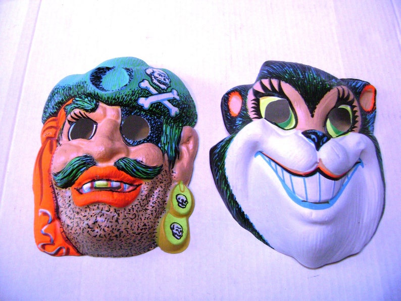 RARE Vintage Mickey Mouse Halloween Costume Mask and Jumper, Walt ...