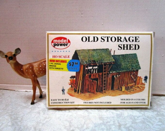 Model Power HO 435 Old Storage Shed Kit, Train Set Accessory, Plastic ...