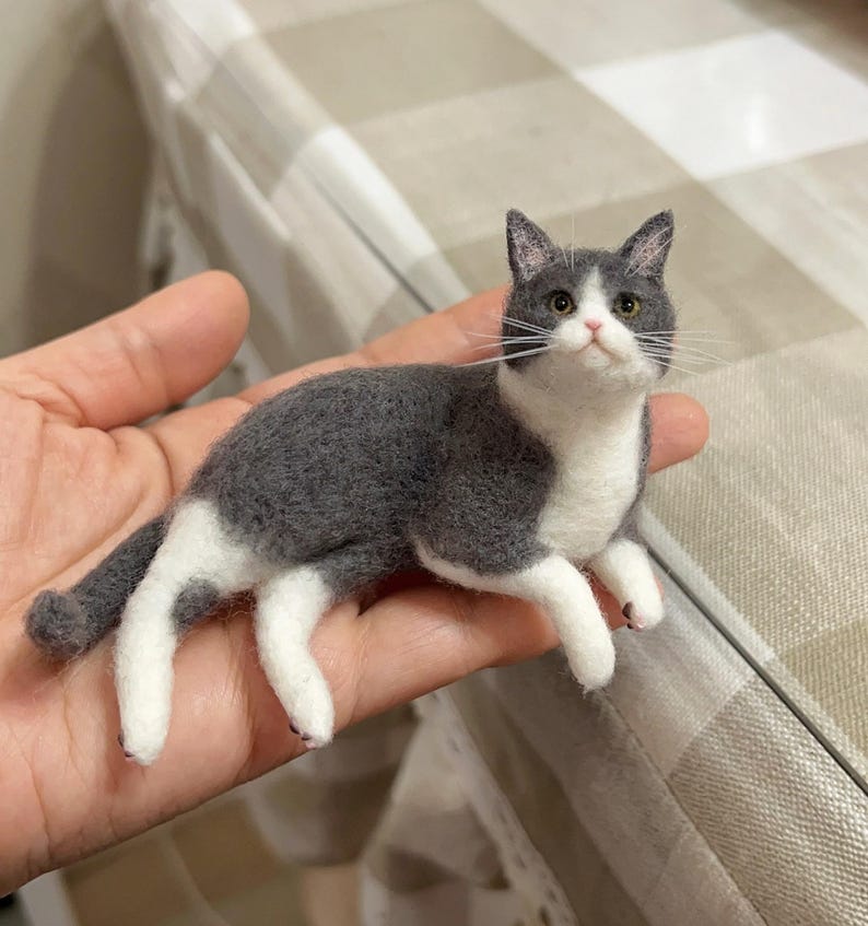 Custom Needle Felted Cat Sculpture, Handmade Wool Pet Portrait - Etsy