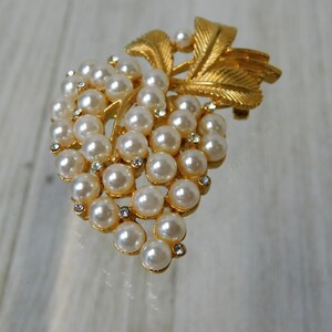 WEISS Gold Tone Faux Pearls Grapes With Clear Rhinestones Brooch/pin - Etsy