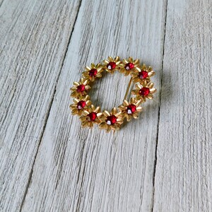 Vintage Gold Tone Circle With Flowers and Ruby Red Rhinestones - Etsy