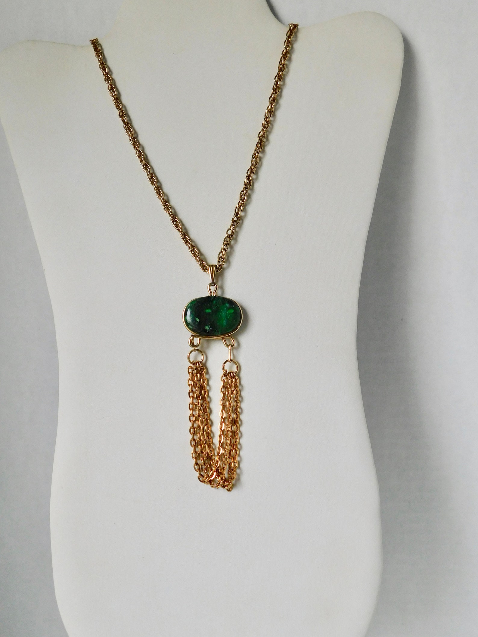 Sarah Coventry Gold Tone Chain With Marbleized Green Oval - Etsy