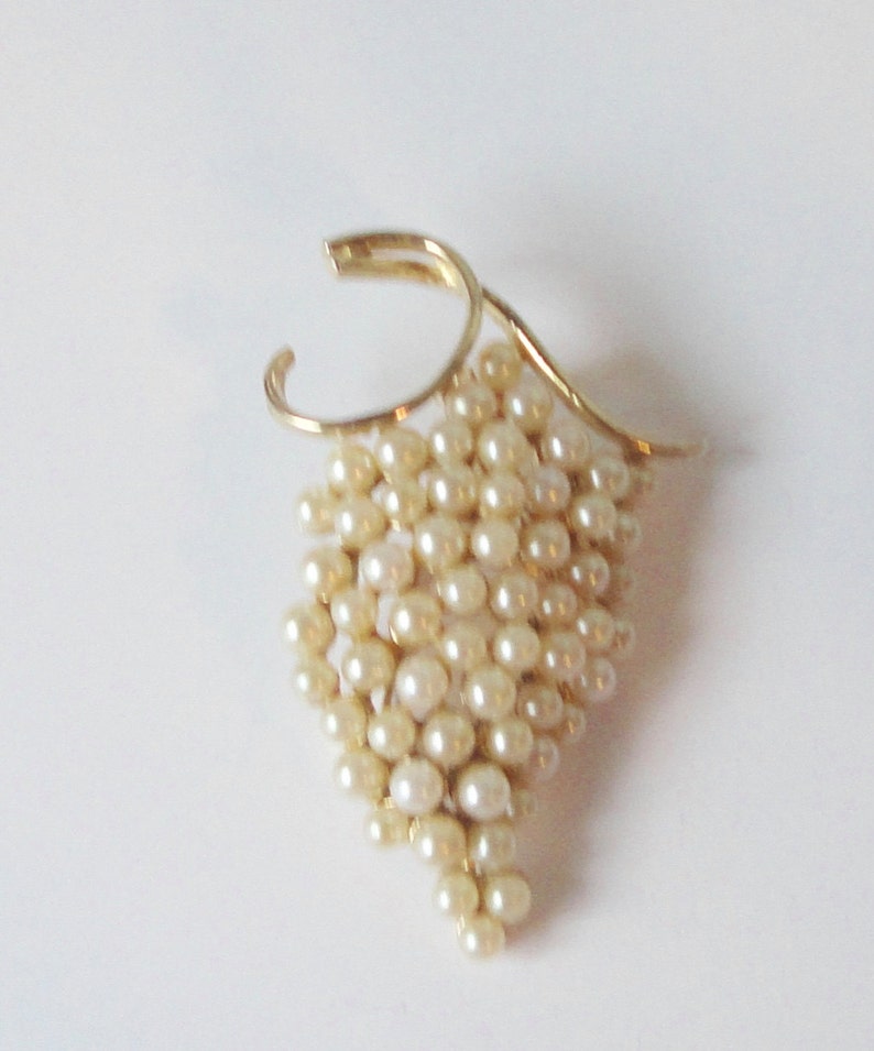 Vintage Gold tone and Pearls Grape Bunch Brooch Pin | Etsy