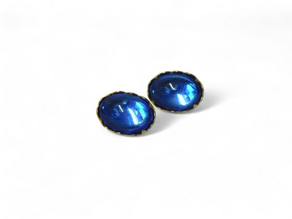 Vintage EMMONS Gold tone Blue Glass Cabochon Earrings. - Gem