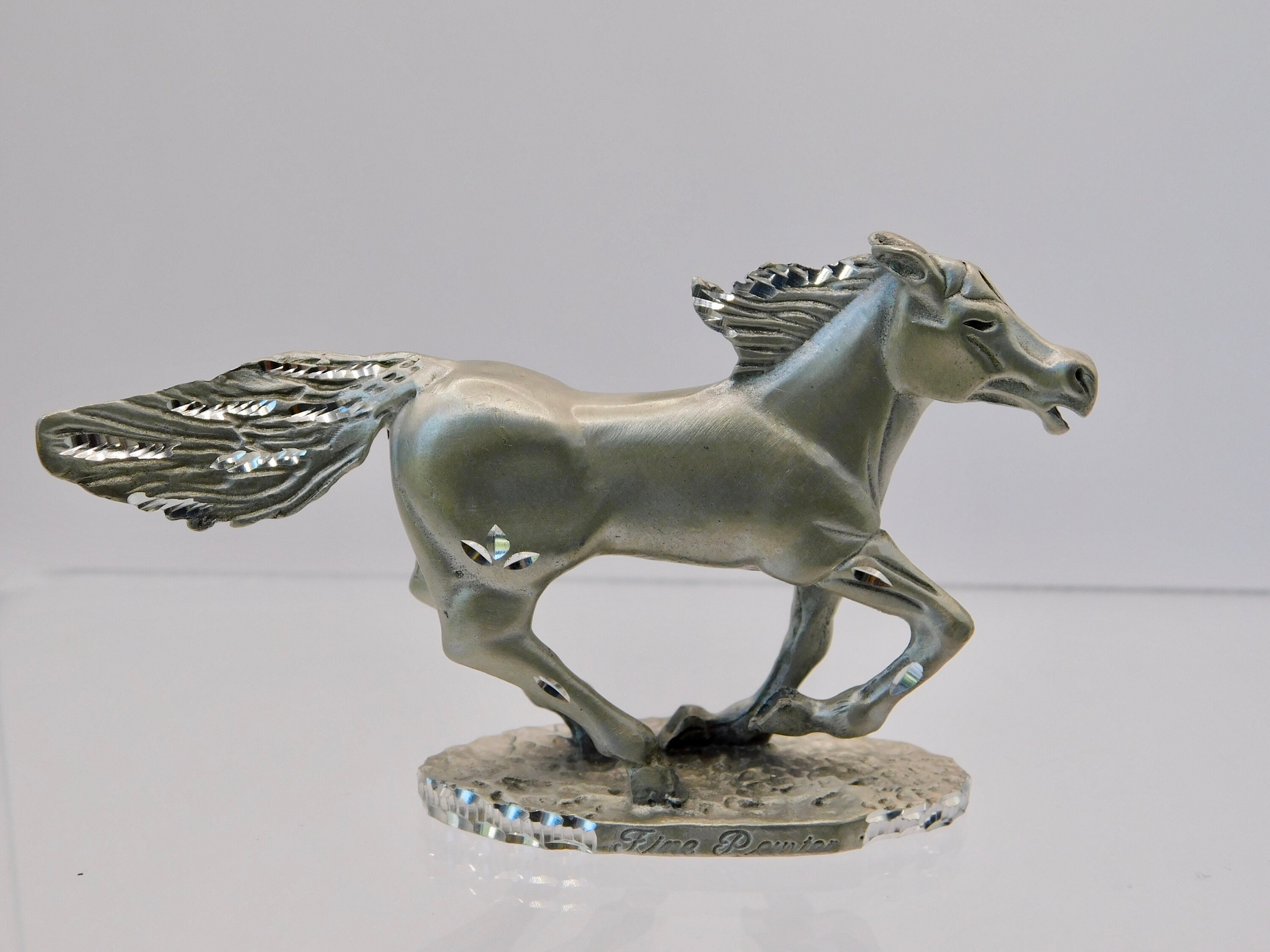 Collectibles Art & Collectibles Vintage Pewter Rampant Stallion figure ...