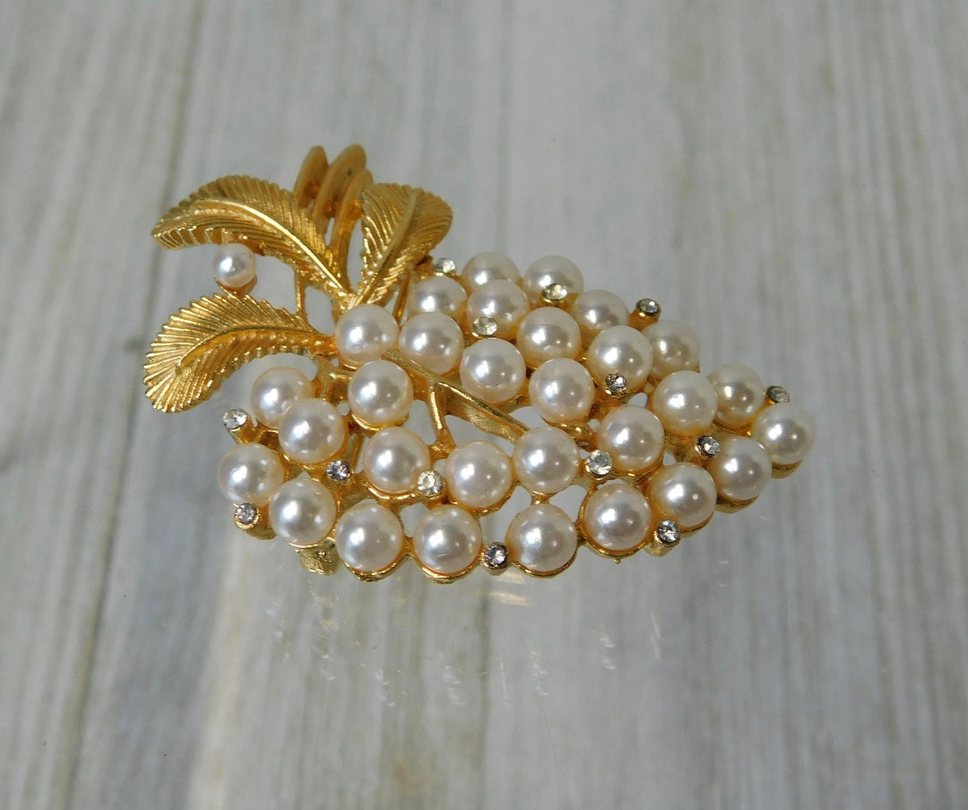 WEISS Gold Tone Faux Pearls Grapes With Clear Rhinestones Brooch/pin - Etsy