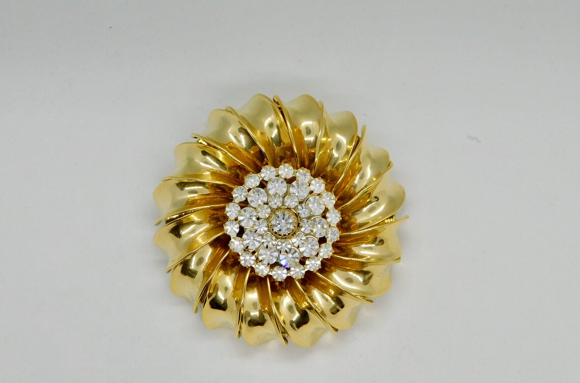 Vintage Gorgeous Gold Tone Flower With Clear Rhinestones | Etsy