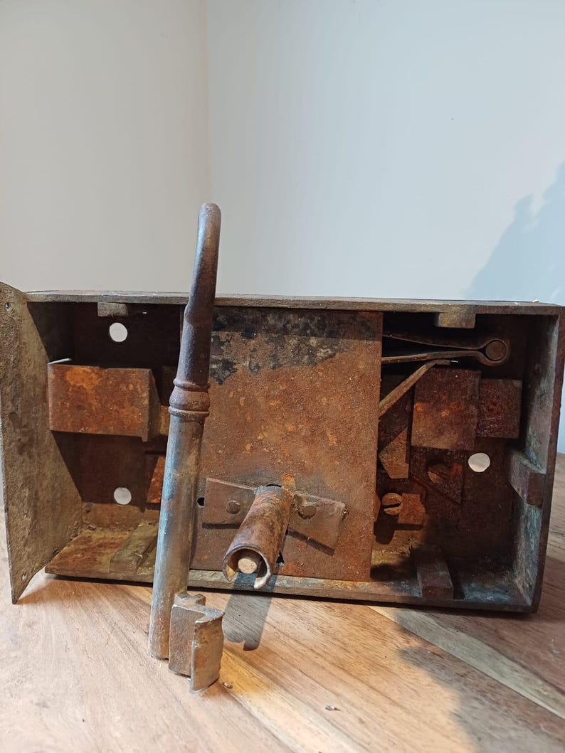 Knights Templar Barbican Gate Lock & Key: 14th-18th Century Hinge Pin ...