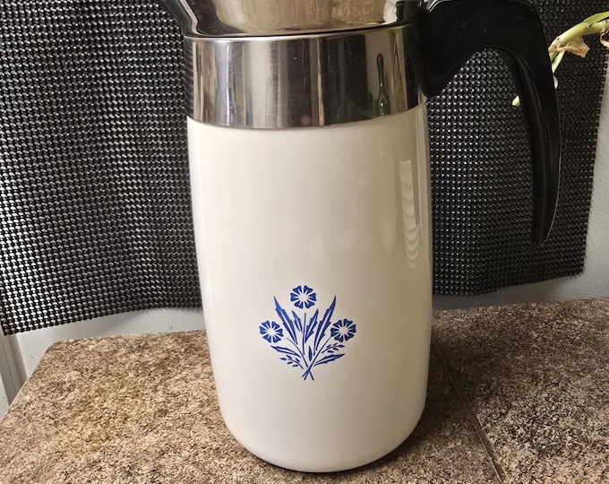Vintage 1960-70s Corning Ware Blue Cornflower Pattern 10-cup Blue ...
