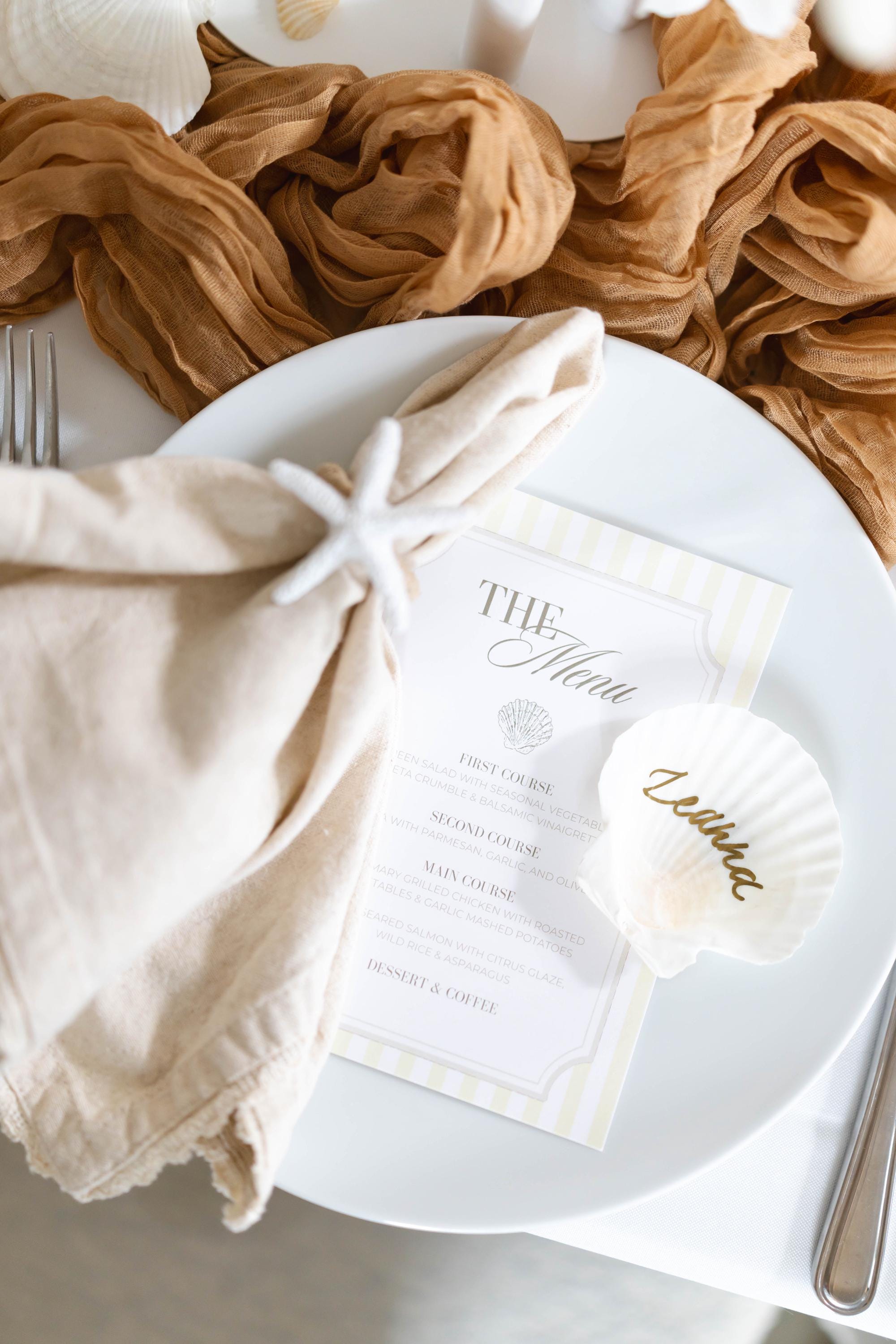 Hand-lettered Scallop Shell Place Card | Beach Wedding Decor - Etsy