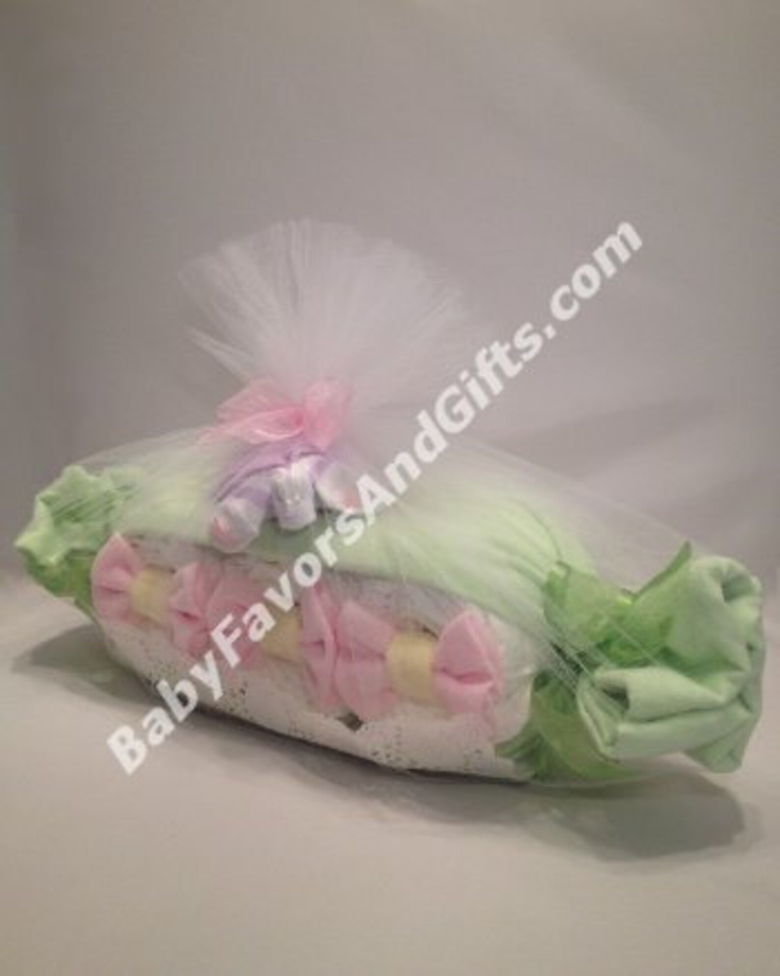 Very Cute Peas in A Pod Diaper Cake - Centerpiece or Gift for Baby ...