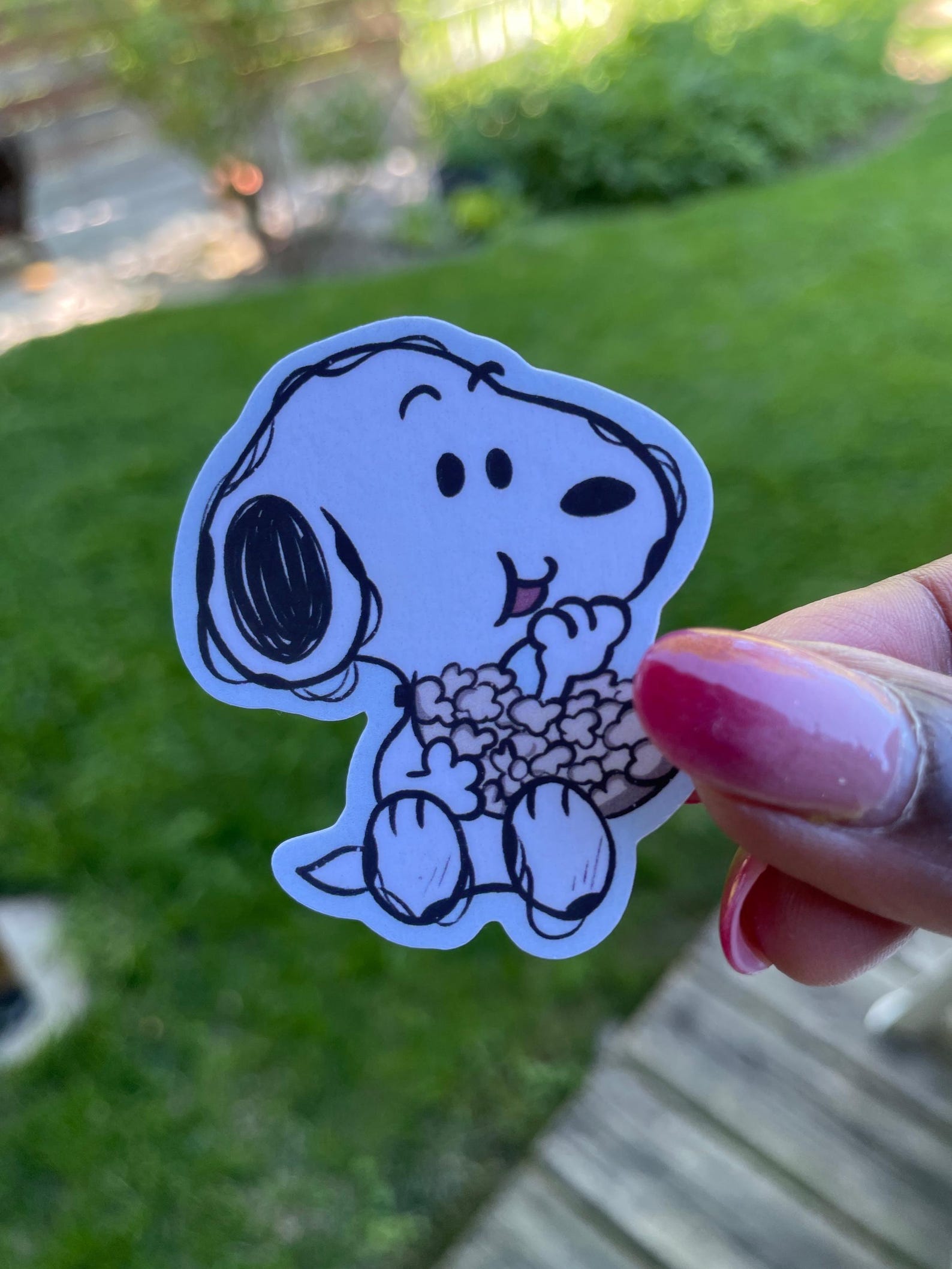 Snoopy Eating Popcorn - Sticker, Funny, Cute, Snoopy, Peanuts, Charlie ...