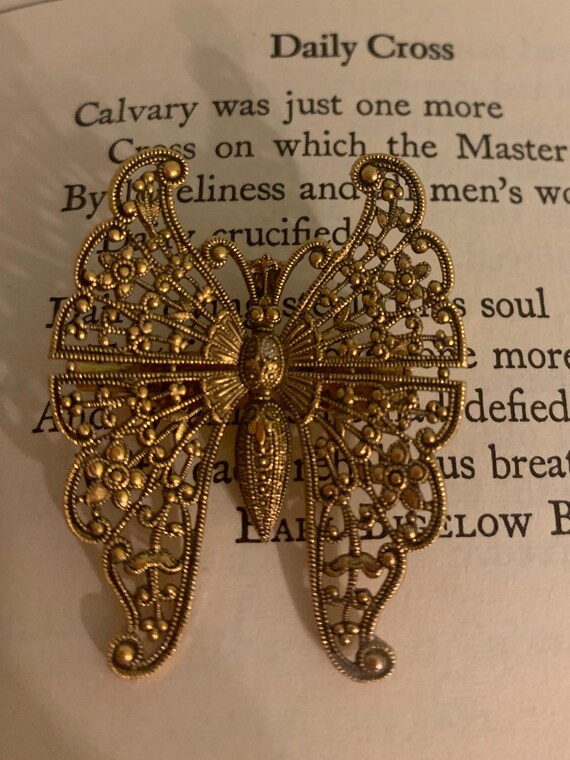 Antique Beautiful Golden Lacey Butterfly Brooch Pin - Gem