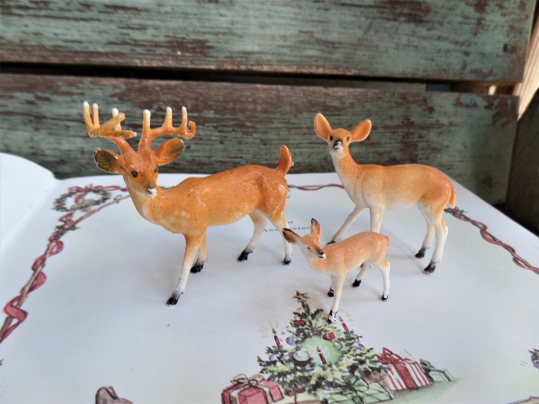 Vintage Christmas Deer Figurines Decorations Family of Deer Buck With ...