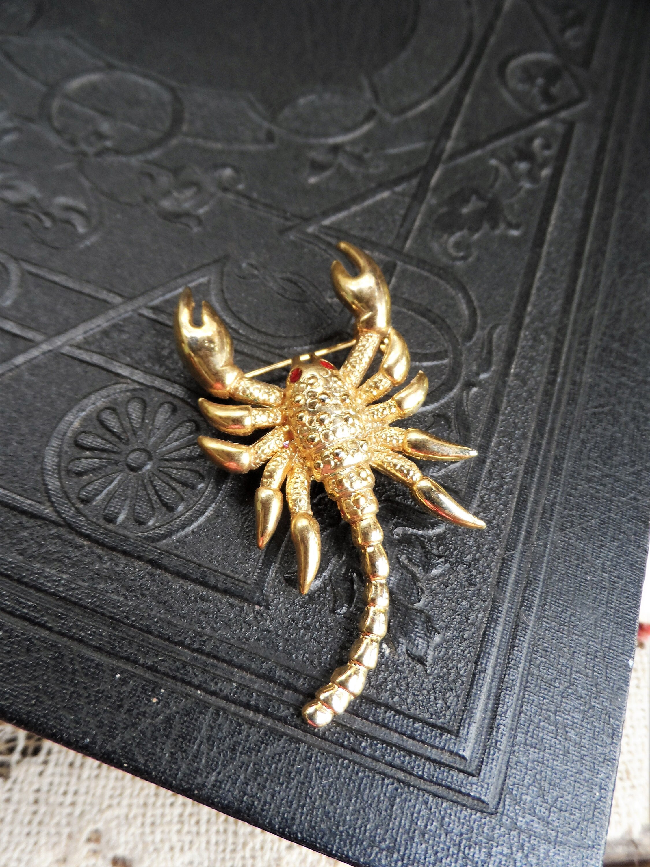 Vintage Lobster Brooch Pin Textured Gold Plate Brooch Ruby Red | Etsy