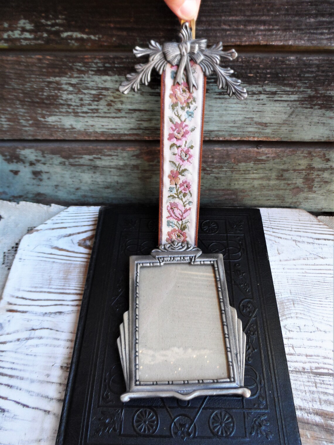 Vintage Picture Frame With Tapestry Ribbon and Swag Finial | Etsy