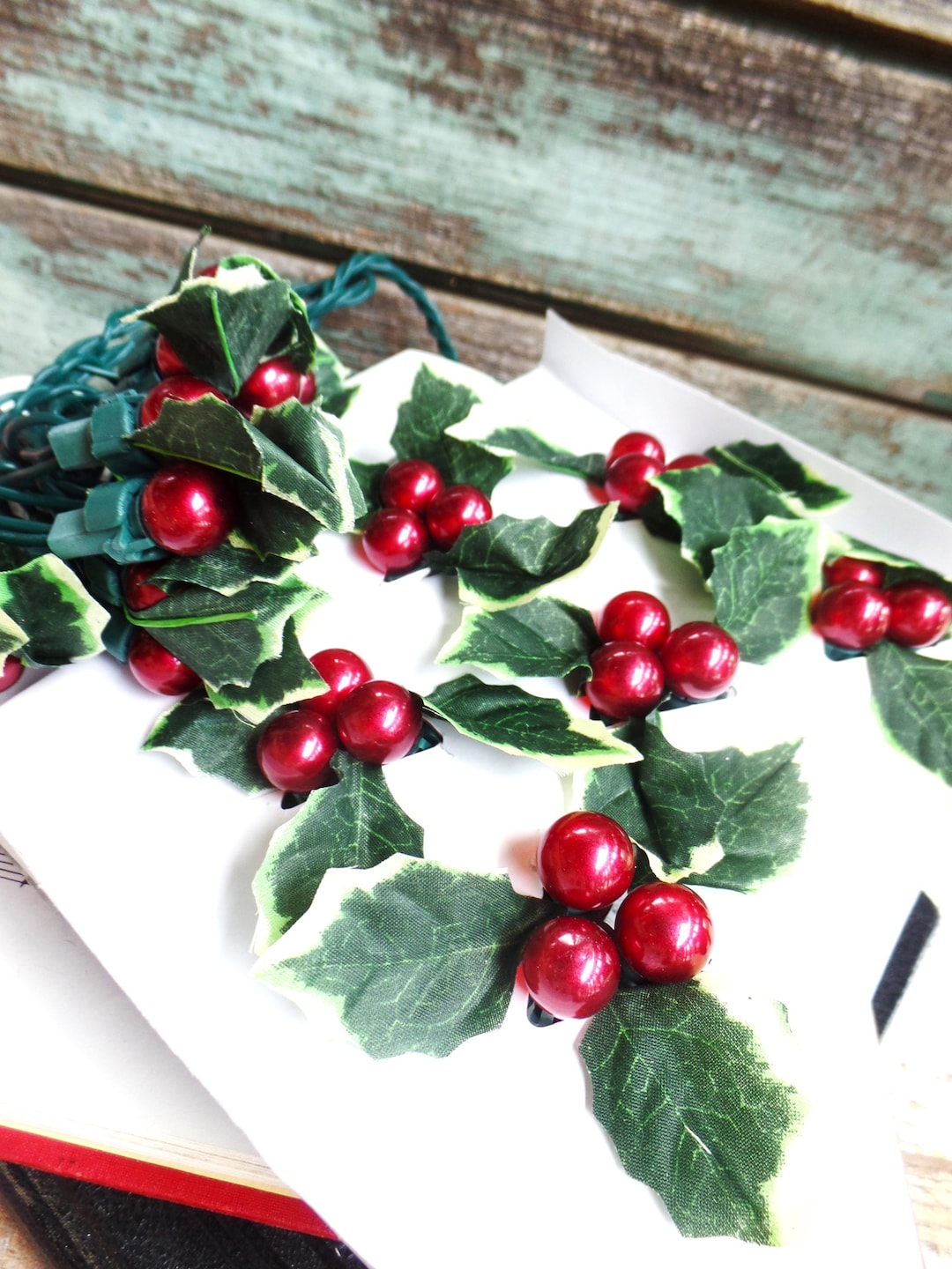 Vintage Christmas Holly Berry Lights, Lighted Holly Berries Clusters ...