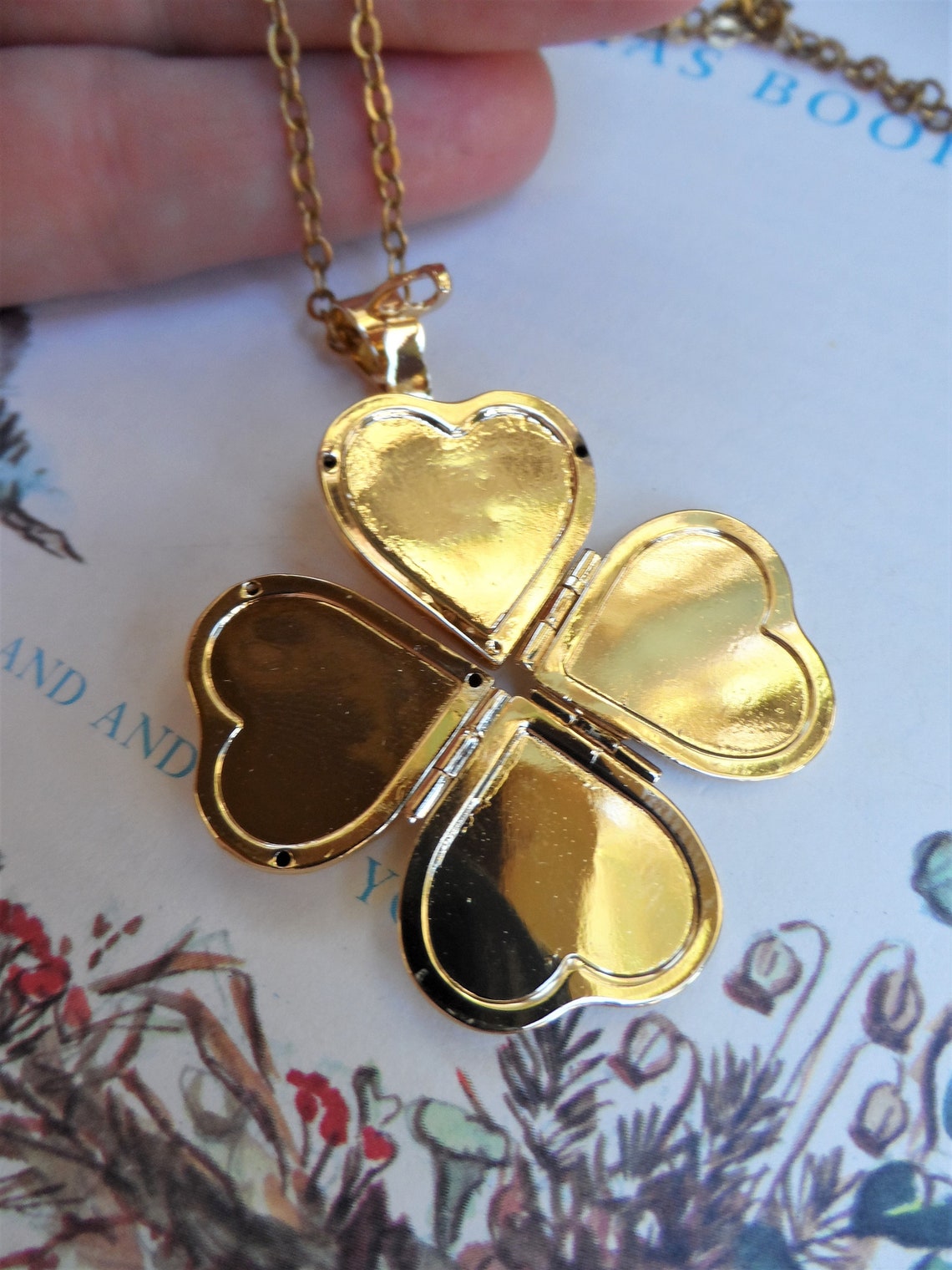 Heart Locket Long Necklace Mulit Photo Locket Pendant Four Leaf Clover ...