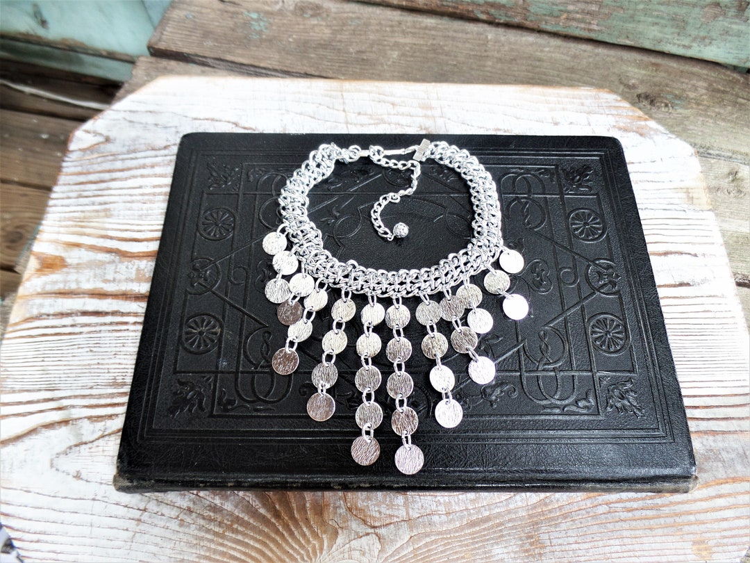 Vintage Sarah Coventry Cleopatra Necklace Disc Charm Charms Thick ...