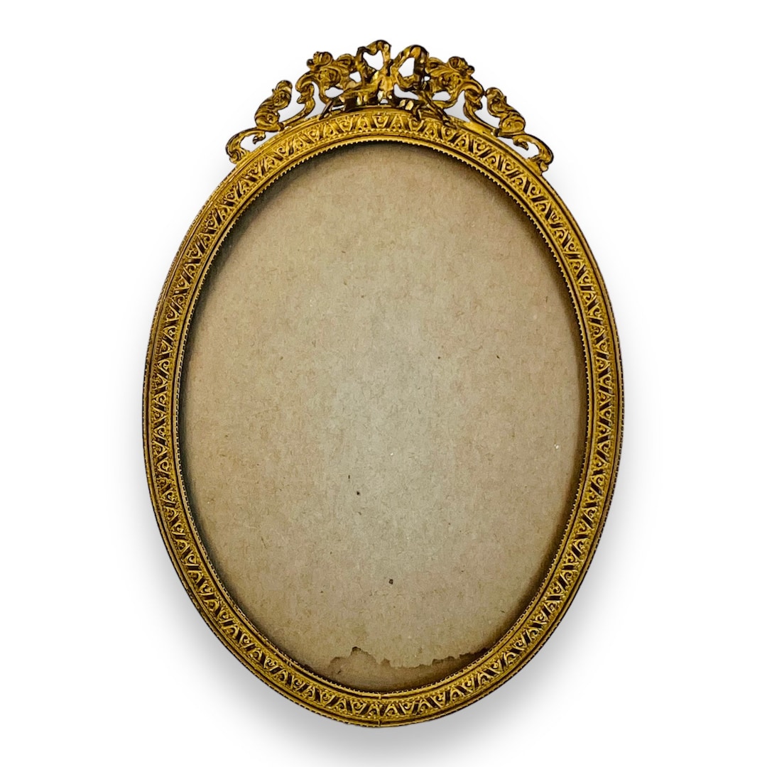 Antique Oval Picture Frame Ornate Brass Metal Top Victorian 1890-1915 ...