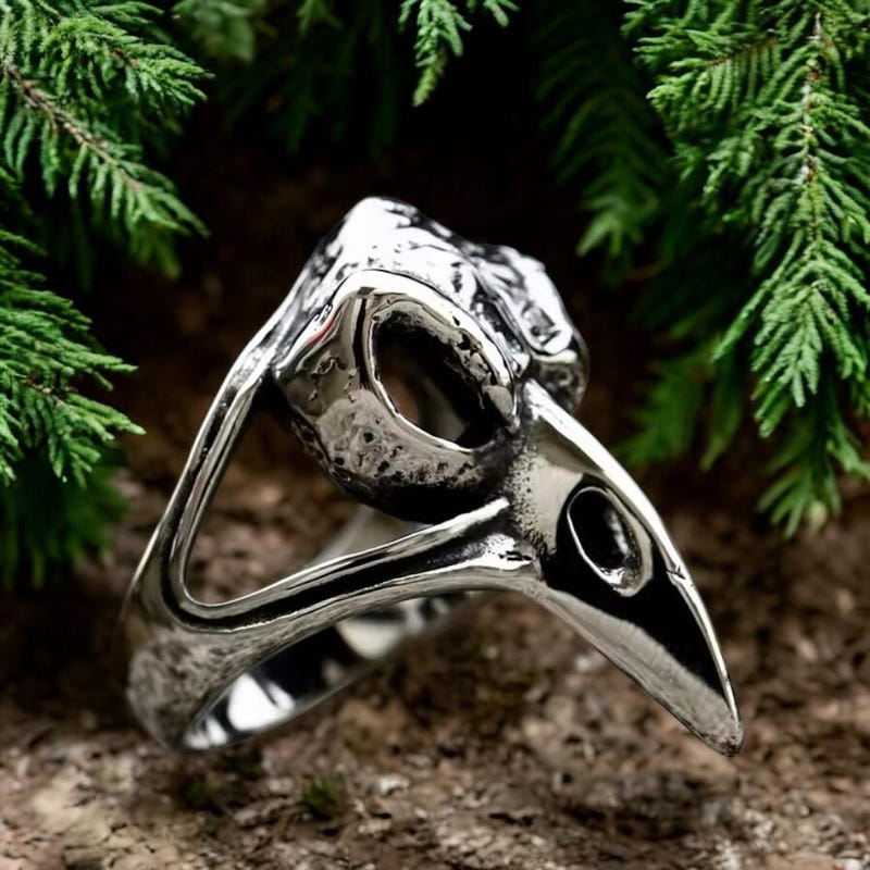 Raven Wedding Ring - Etsy