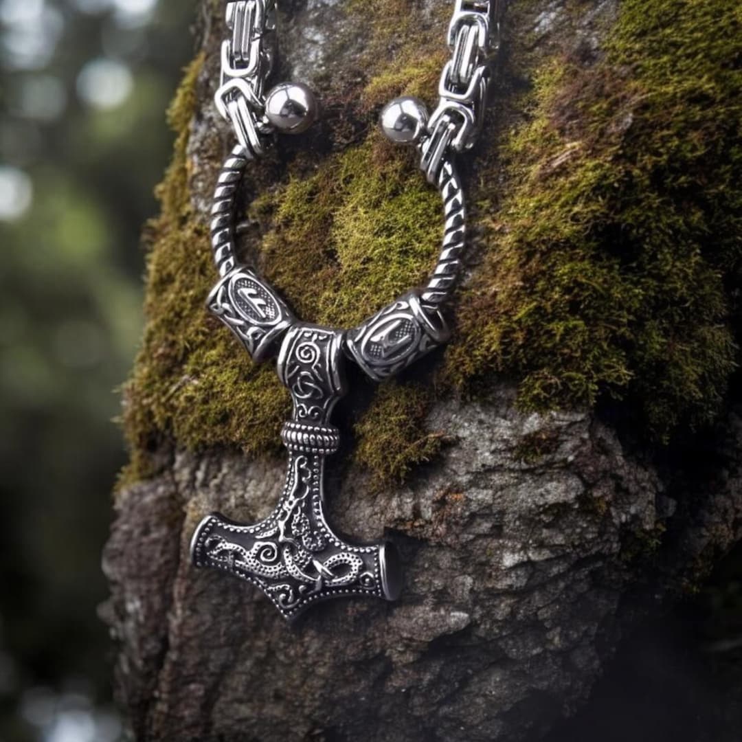 Viking Mjolnir Necklace: Norse Thor's Hammer, Runic Amulet (60cm Chain ...
