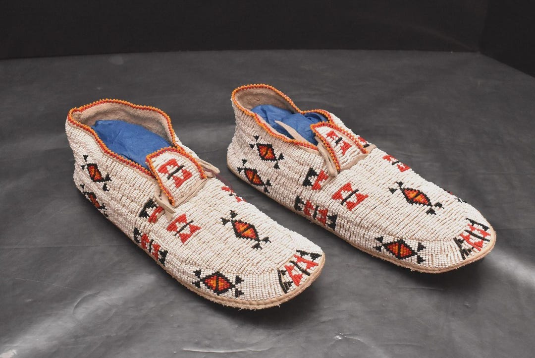 Handmade Native American Indian Moccasins Fully Beaded Shoes 10.75" - Etsy