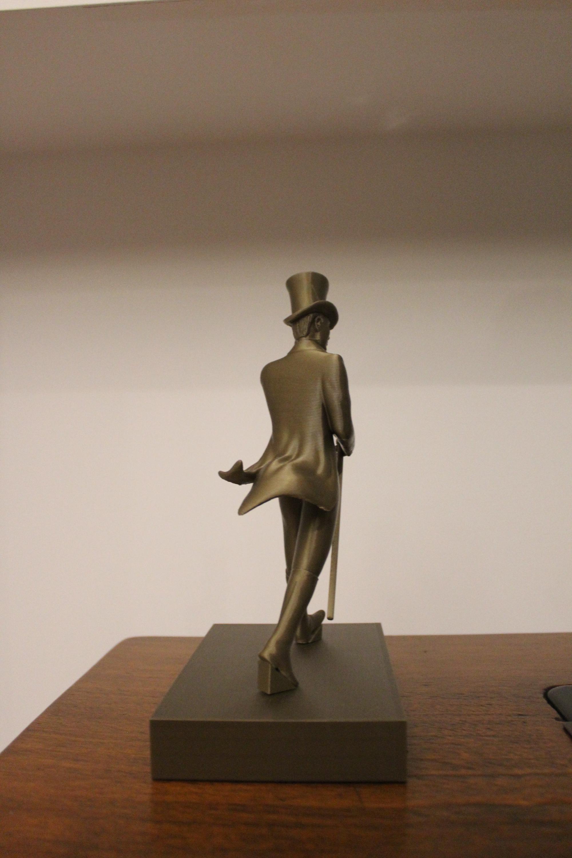 Johnnie Walker Striding Man Statue Iconic Whiskey Figurine, Collectors ...