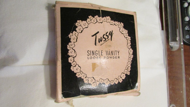 Fabulous Find Vintage TUSSY COMPACT in Original Box With Powder Puff - Etsy