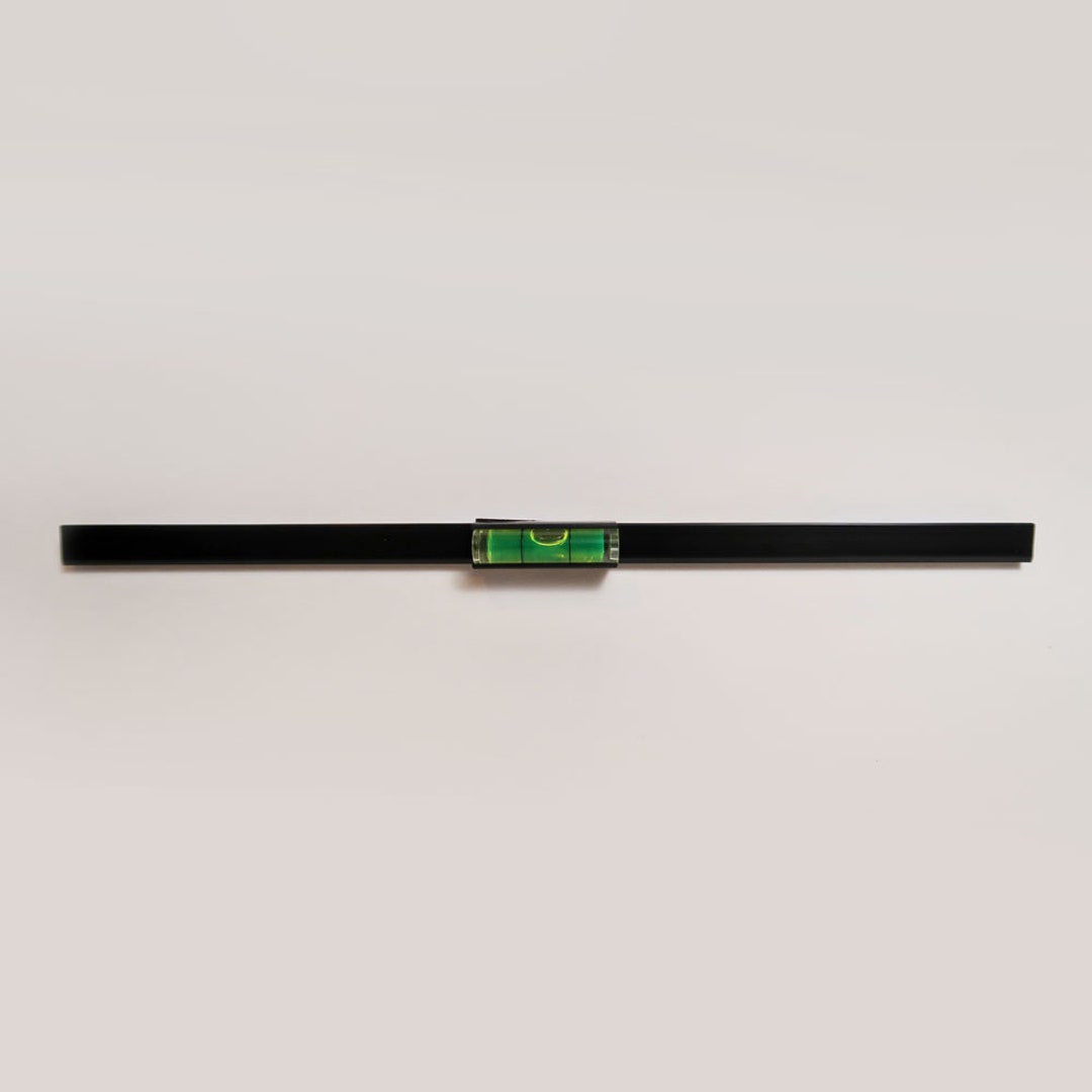 Clip-on STENCIL LEVEL, Perfect Innovative Tool for Positioning and ...