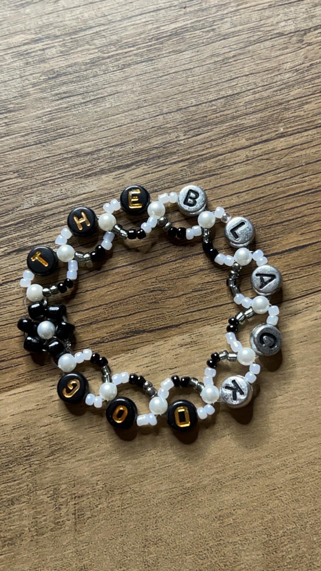 Taylor Swift Eras Tour Friendship Bracelet the Black Dog Friendship ...