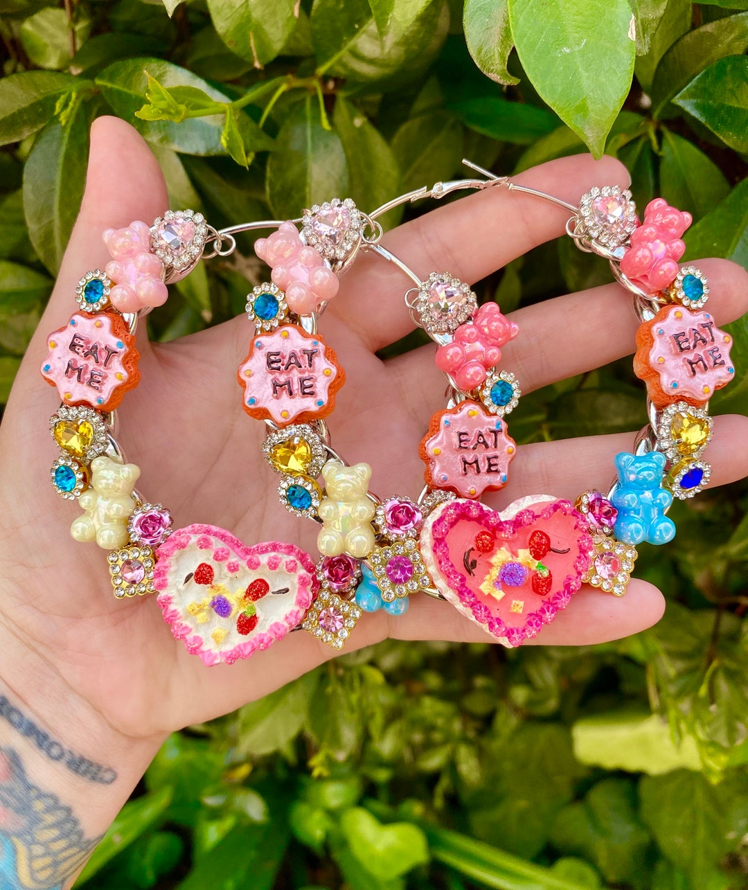 LARGE 90s Style Heart Cake Gummy Bear Heart Rhinestones Food Acrylic ...