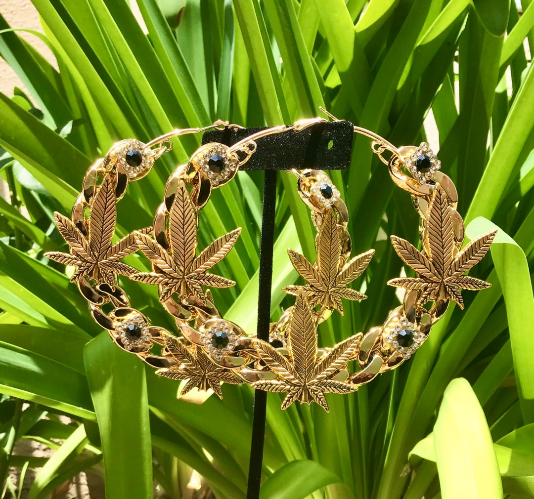 LARGE 90s Style Weed Marijuana Leaf 420 Rhinestone Acrylic Cuban Link ...