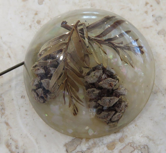 tiny pine cone gold - Gem