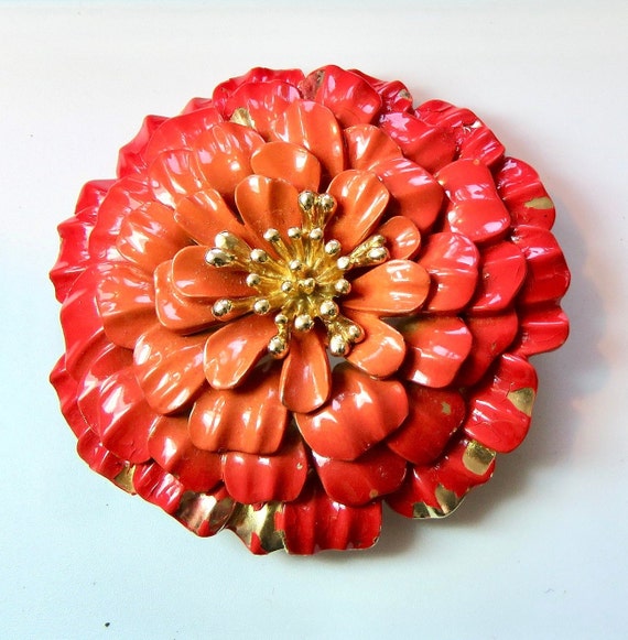 Trifari Flower brooch ombre Coral to red enamel Chrysanthemum | Etsy
