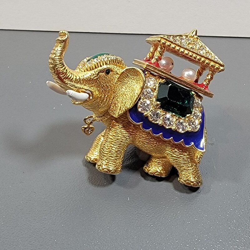 Elephant Brooch - Etsy