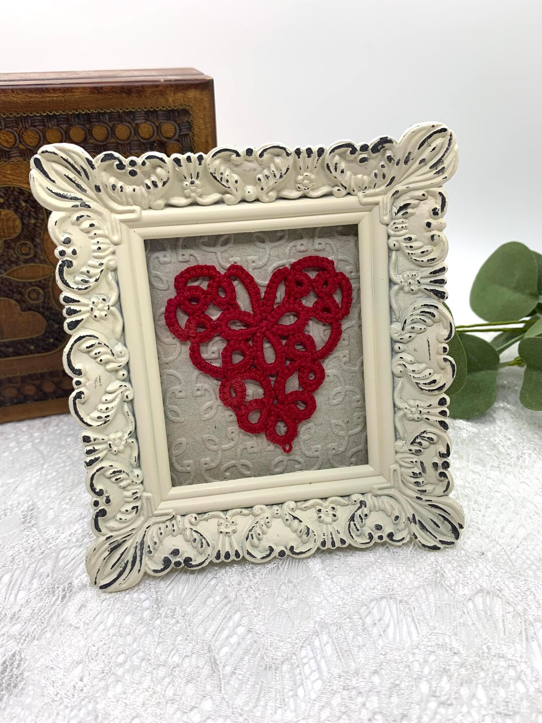 Red Heart Bookshelf Decor, Cottagecore Decor, Tatted Red Lace Decor in ...