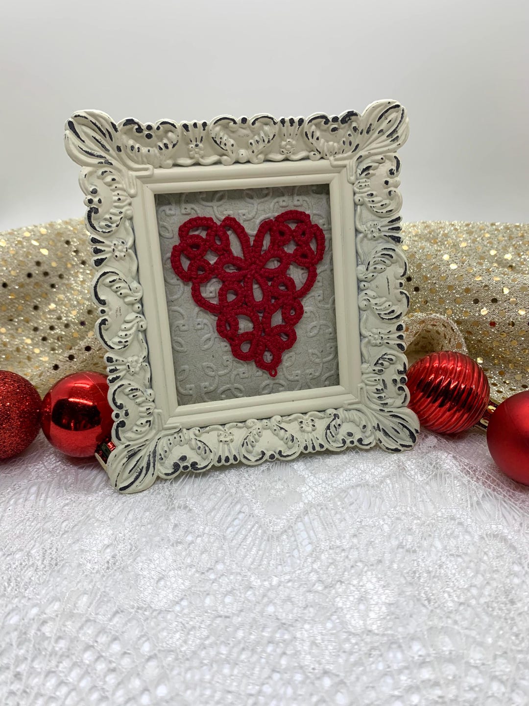 Red Heart Bookshelf Decor, Cottagecore Decor, Tatted Red Lace Decor in ...