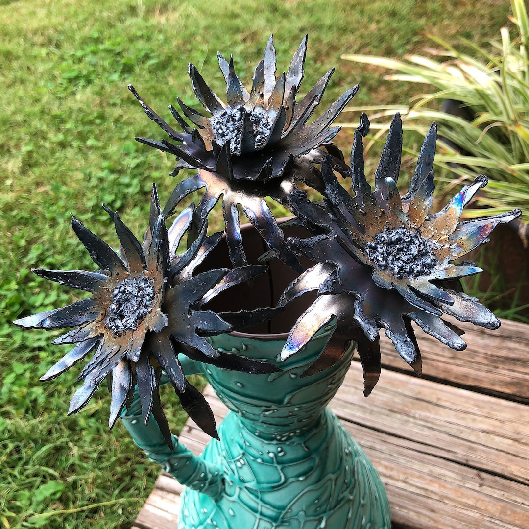 Set of 3 Spiky Metal Flowers Shabby Chic Decor Spiky Puff - Etsy