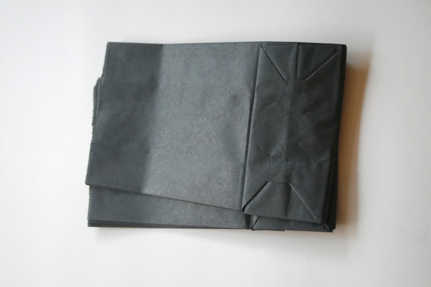 Set of 25 Solid Black Flat Bottom Paper Merchandise or Lunch | Etsy