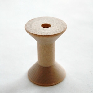 Medium Wooden Spools - Set of 6 - Natural Wood Thread Spools - Etsy