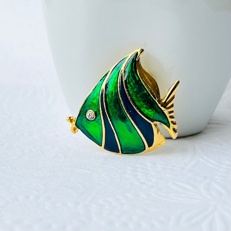 Vintage Fish Brooch - Etsy