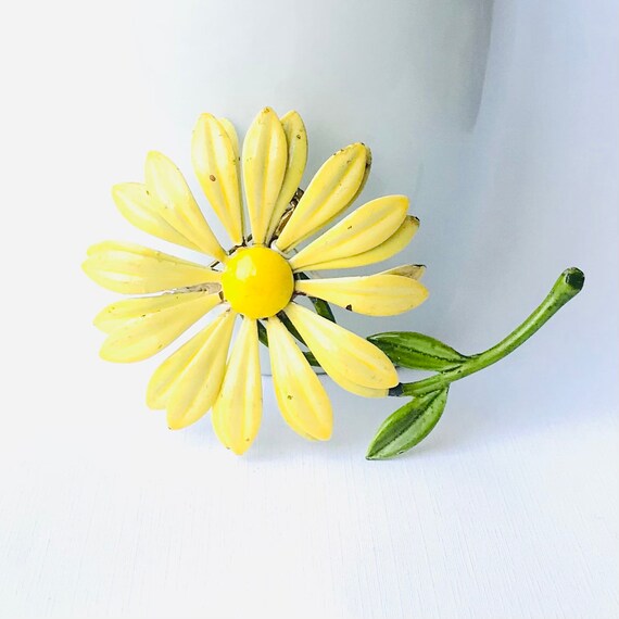 Vintage yellow flower - Gem