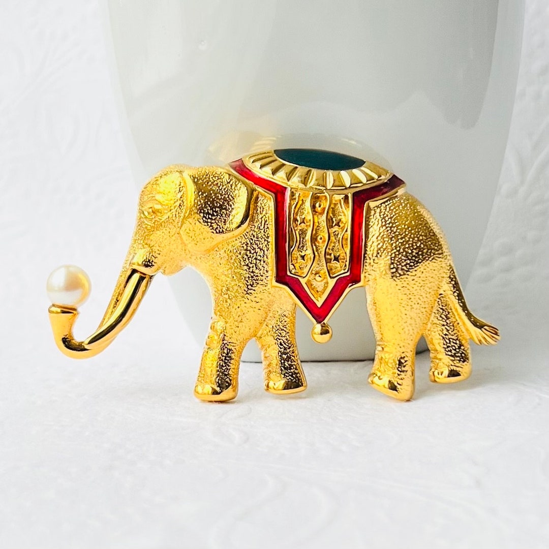 Vintage Elephant Pearl Brooch by MONET - Etsy
