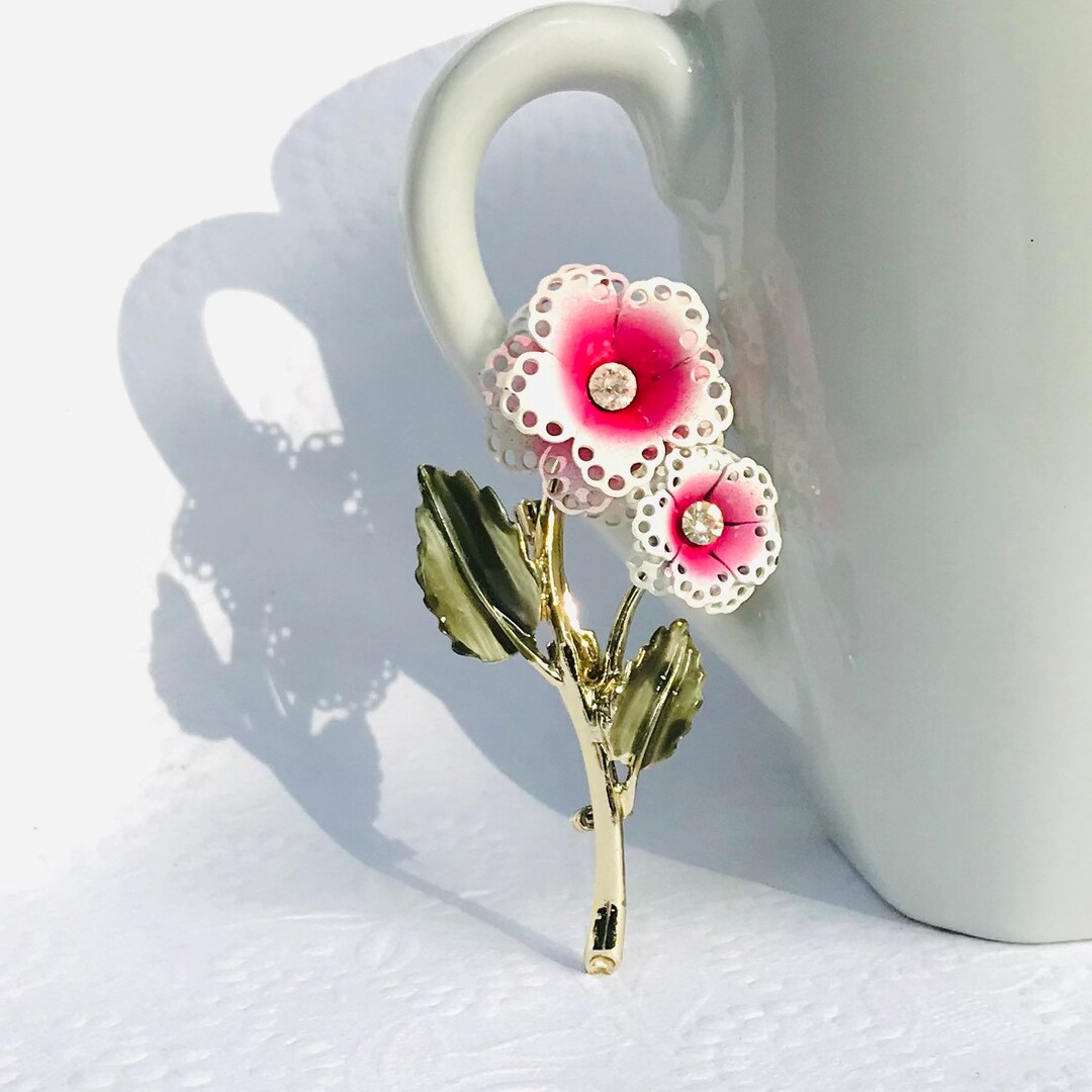 Vintage Pale Pink Metal Flower Brooch - Etsy