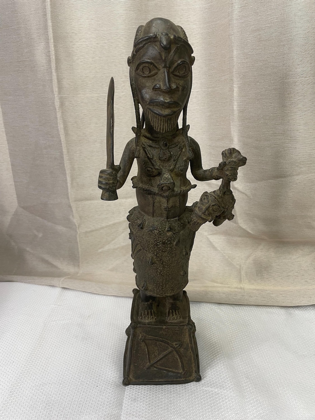 Antique Benin Bronze Oba ULTRA RARE 16th to 17th Century Bell Stand ...